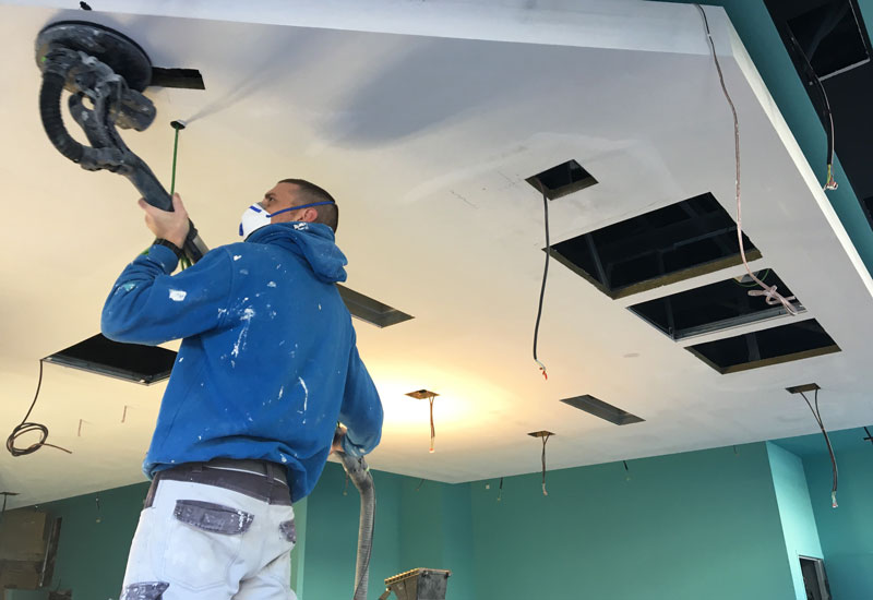 Installation of Rockfon Mono® Acoustic ceilings · Rouveure Marquez