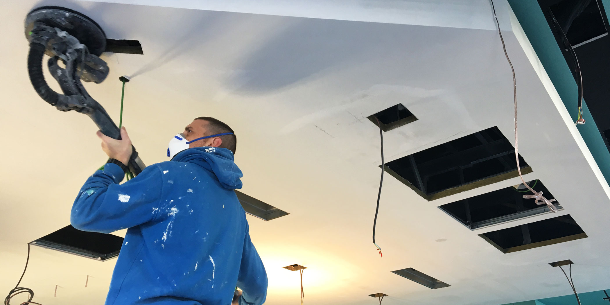 Installation of Rockfon Mono® Acoustic ceilings · Rouveure Marquez